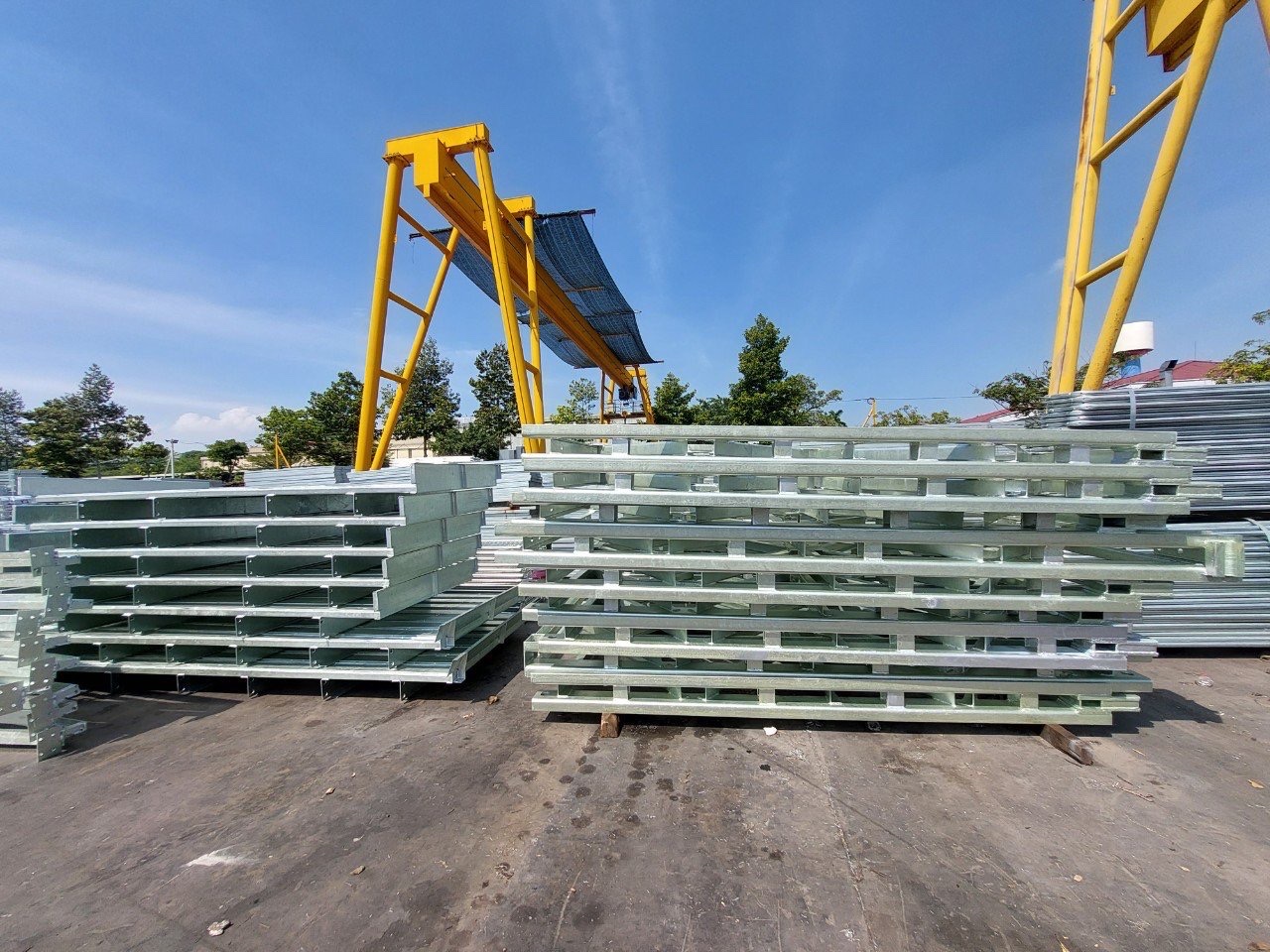 Services - Newinds Corp